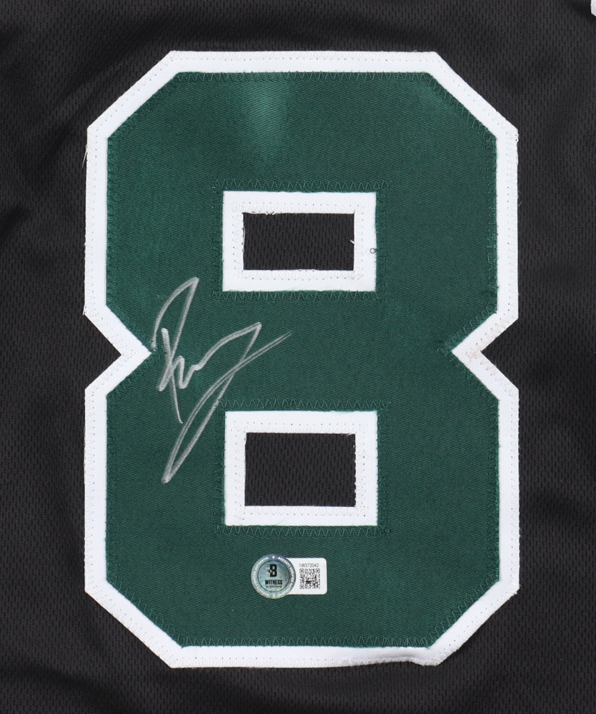 Kristaps Porzingis Signed Jersey (Beckett) | Pristine Auction
