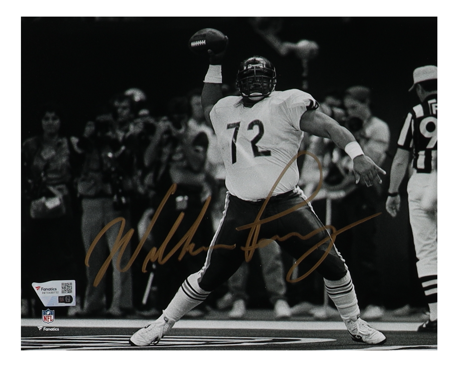 William Perry Signed Bears 8x10 Photo (Fanatics) | Pristine Auction