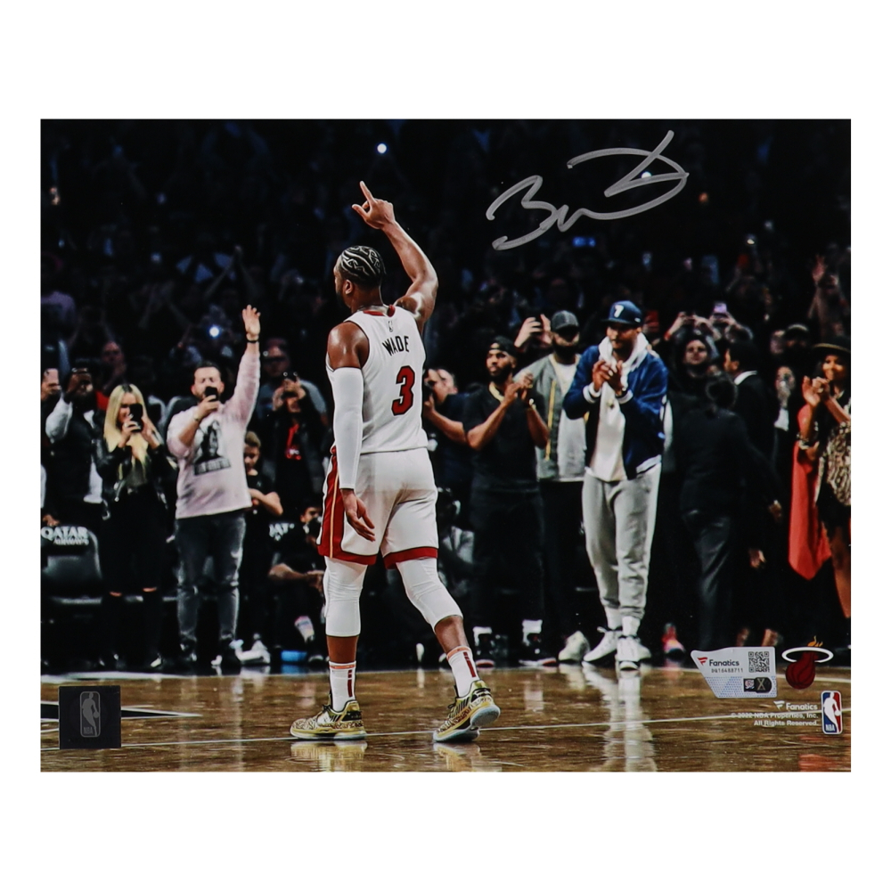 Dwyane Wade Signed Heat 8x10 Photo (Fanatics) | Pristine Auction
