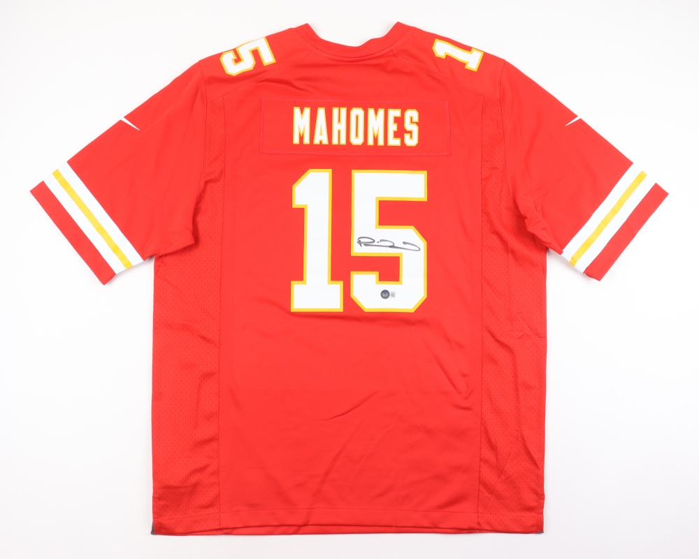 Patrick Mahomes II Signed Chiefs Nike Jersey (Beckett) | Pristine Auction