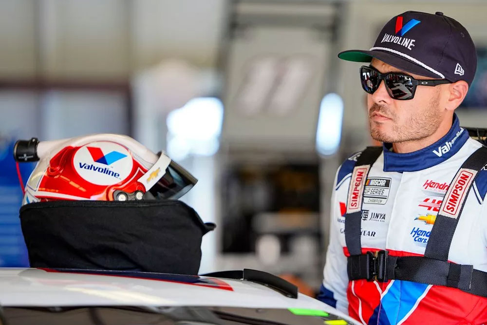 Kyle Larson Signed NASCAR 2024 Race-Worn Visor (PA) | Pristine Auction