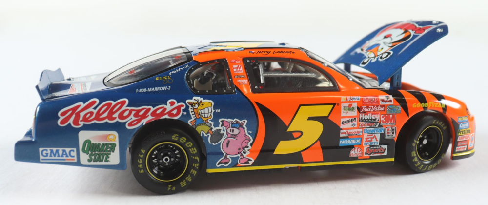 Terry Labonte #5 Kellogg's - 2001 Monte Carlo 1:24 Scale Diecast Car ...