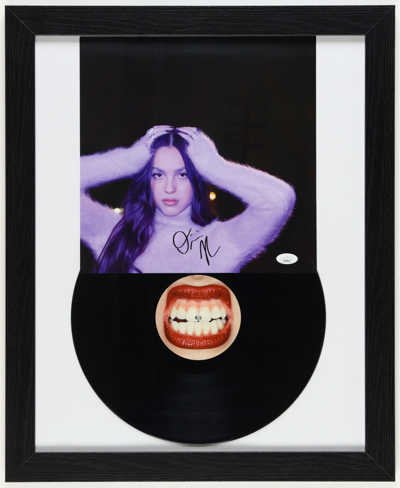 Olivia Rodrigo Signed "GUTS" Custom Framed Record Album Sleeve Display ...