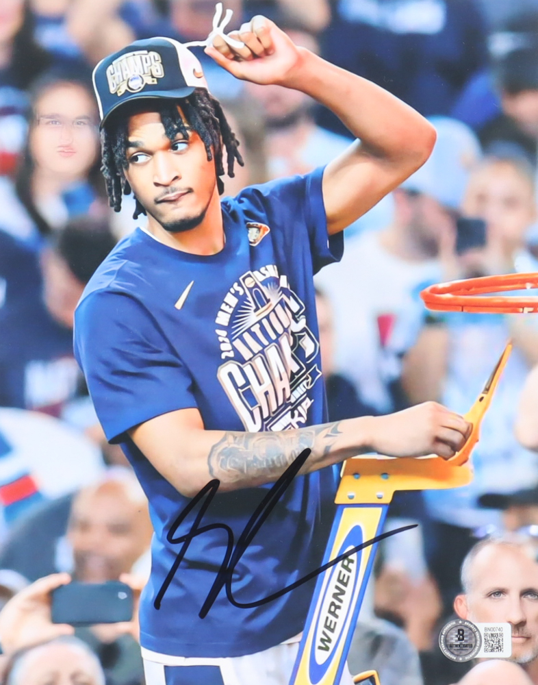Stephon Castle Signed UConn Huskies 8x10 Photo (Beckett) | Pristine Auction