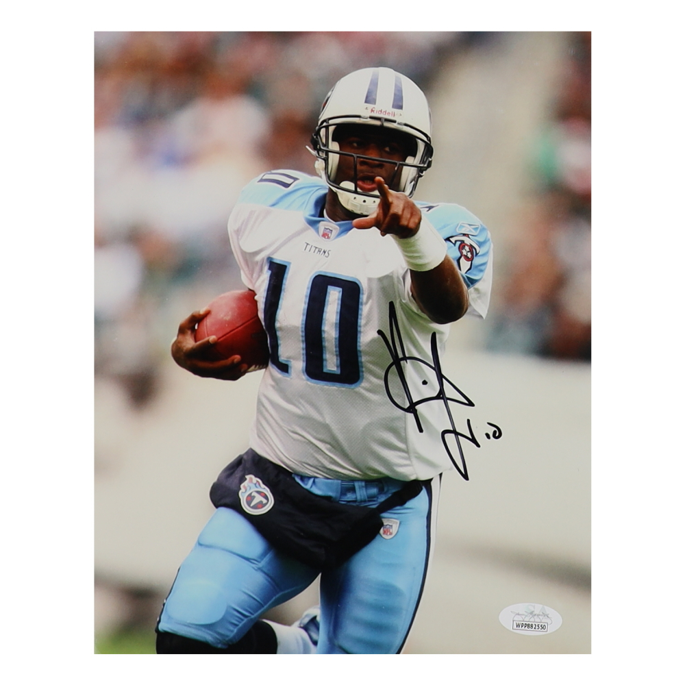 Vince Young Signed Titans 8x10 Photo (JSA) | Pristine Auction