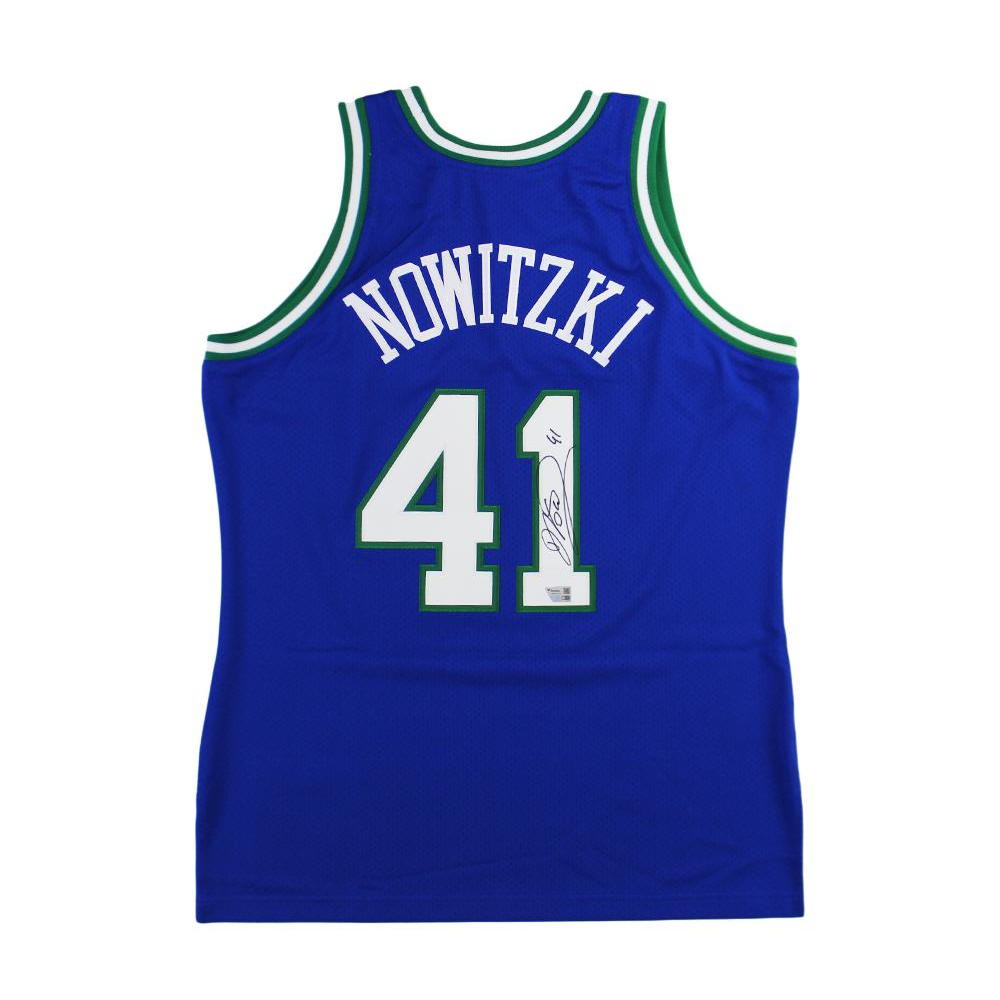 Dirk Nowitzki Signed Mavericks Jersey (Fanatics) | Pristine Auction