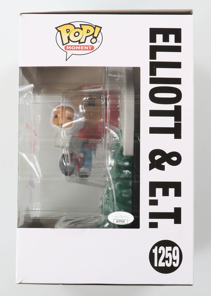 Dee Wallace, Henry Thomas & Matthew DeMeritt Signed "E.T.: The Extra ...