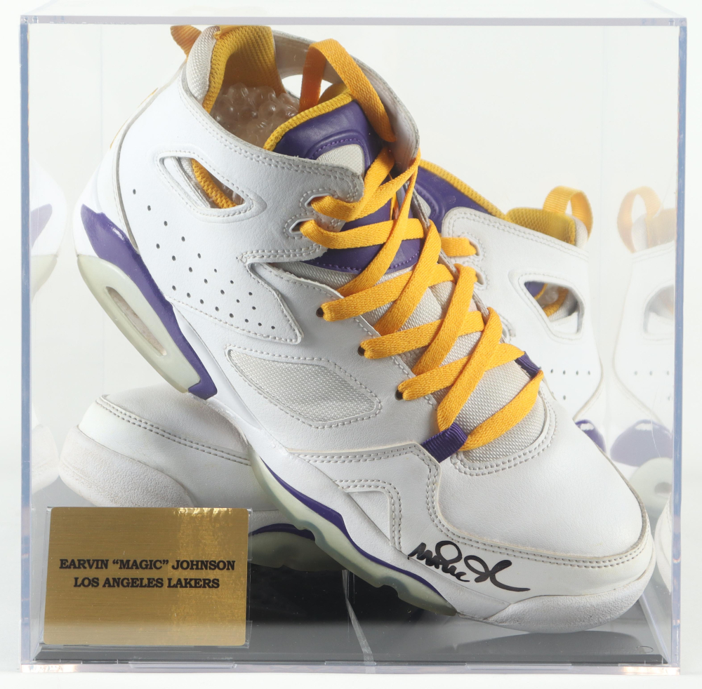 Magic Johnson Signed Nike Air Jordan Lakers Basketball Shoe In Display ...