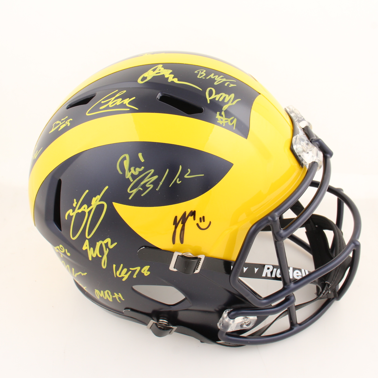 2023 Michigan Wolverines Full-Size Speed Helmet Team-Signed by (19 ...