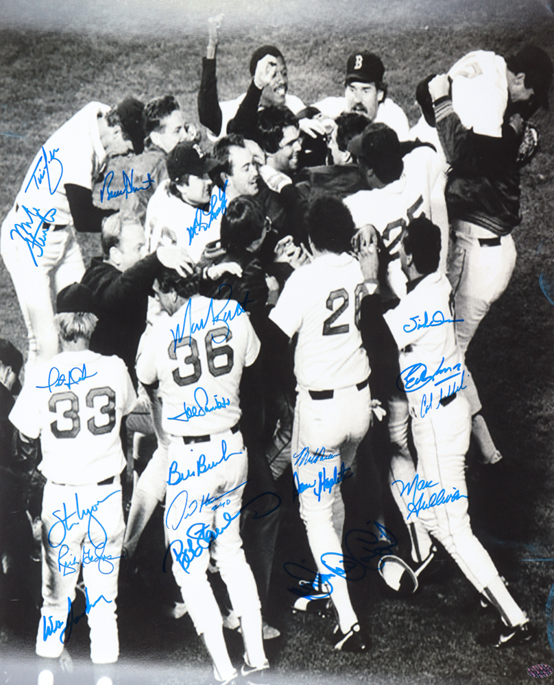 1986 Red Sox 16x20 Photo Team Signed by (20) with Mike Greenwell, Rich ...