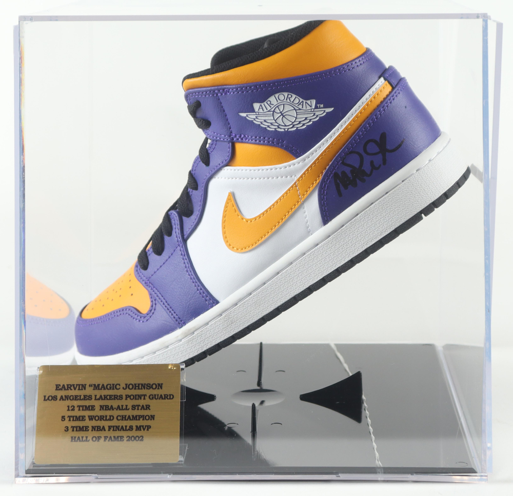 Magic Johnson Signed Vintage Nike Air Jordan Lakers Basketball Shoe ...