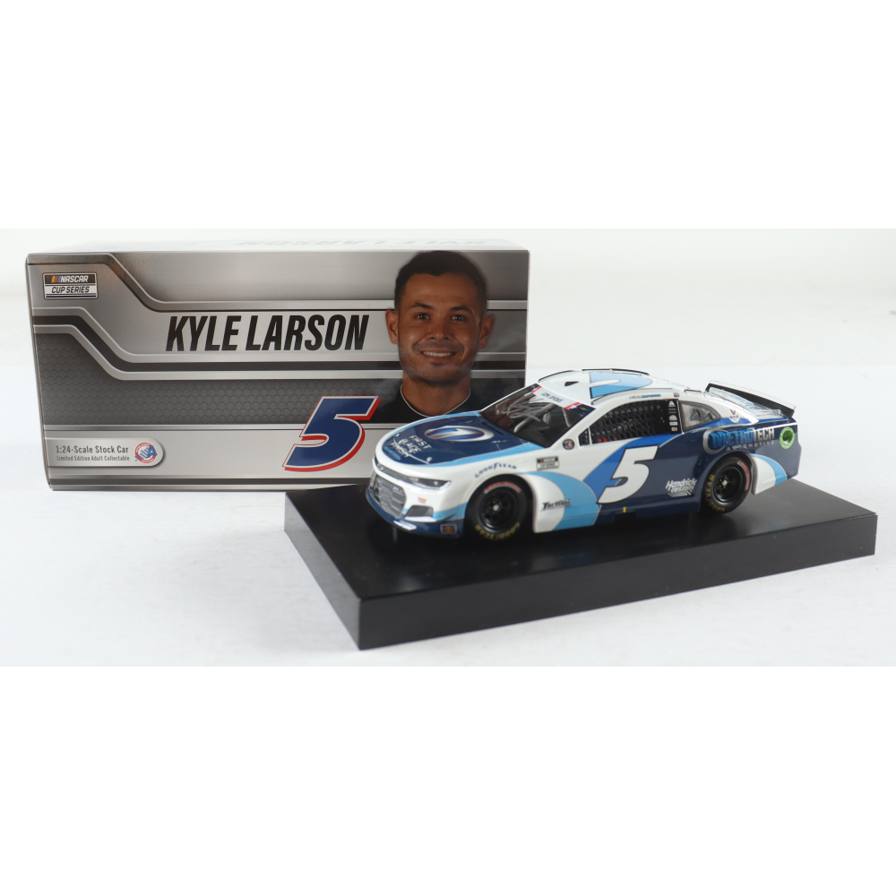 Kyle Larson Signed 2021 MetroTech Automotive - 1:24 Premium Action ...