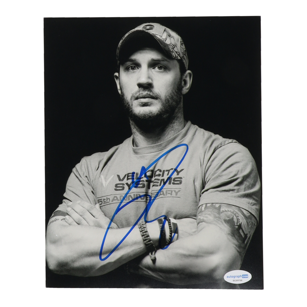 Tom Hardy Signed 8x10 Photo (ACOA) | Pristine Auction
