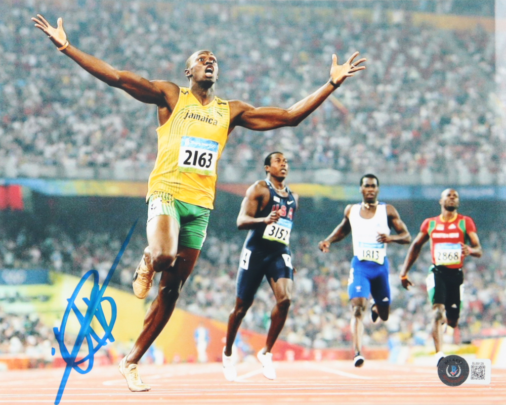 Usain Bolt Signed Team Jamaica 8x10 Photo (Beckett) | Pristine Auction