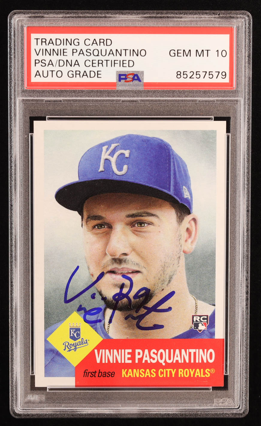 Vinnie Pasquantino Signed 2023 Topps Living #644 RC (PSA | Autograph ...
