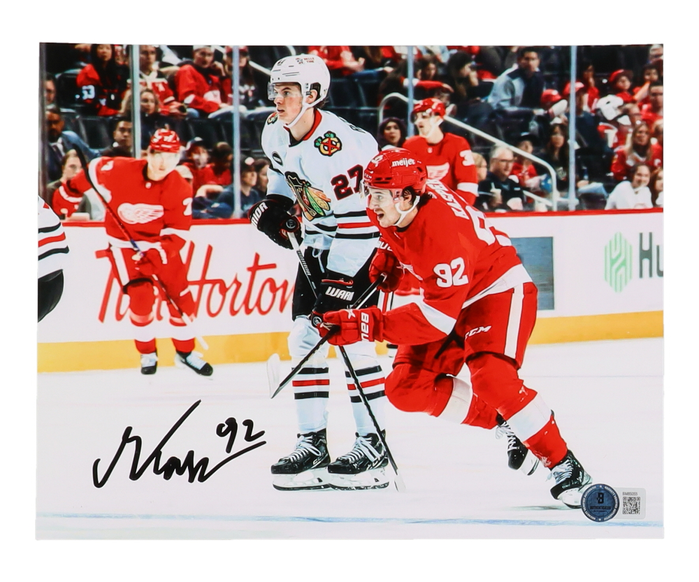 Marco Kasper Signed Red Wings 8x10 Photo (Beckett) | Pristine Auction