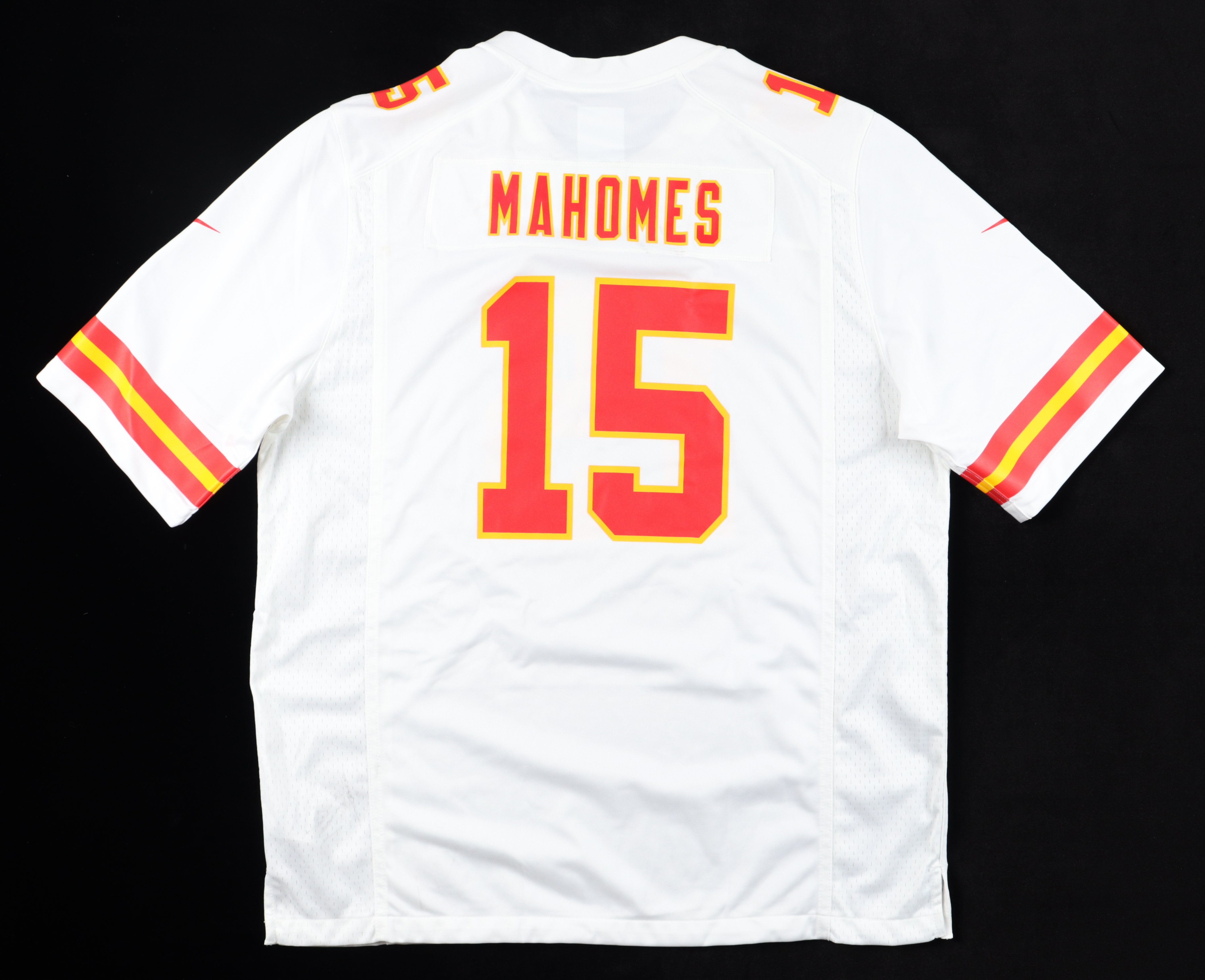 Patrick Mahomes II Signed Chiefs Nike Jersey with Super Bowl LVII Patch ...