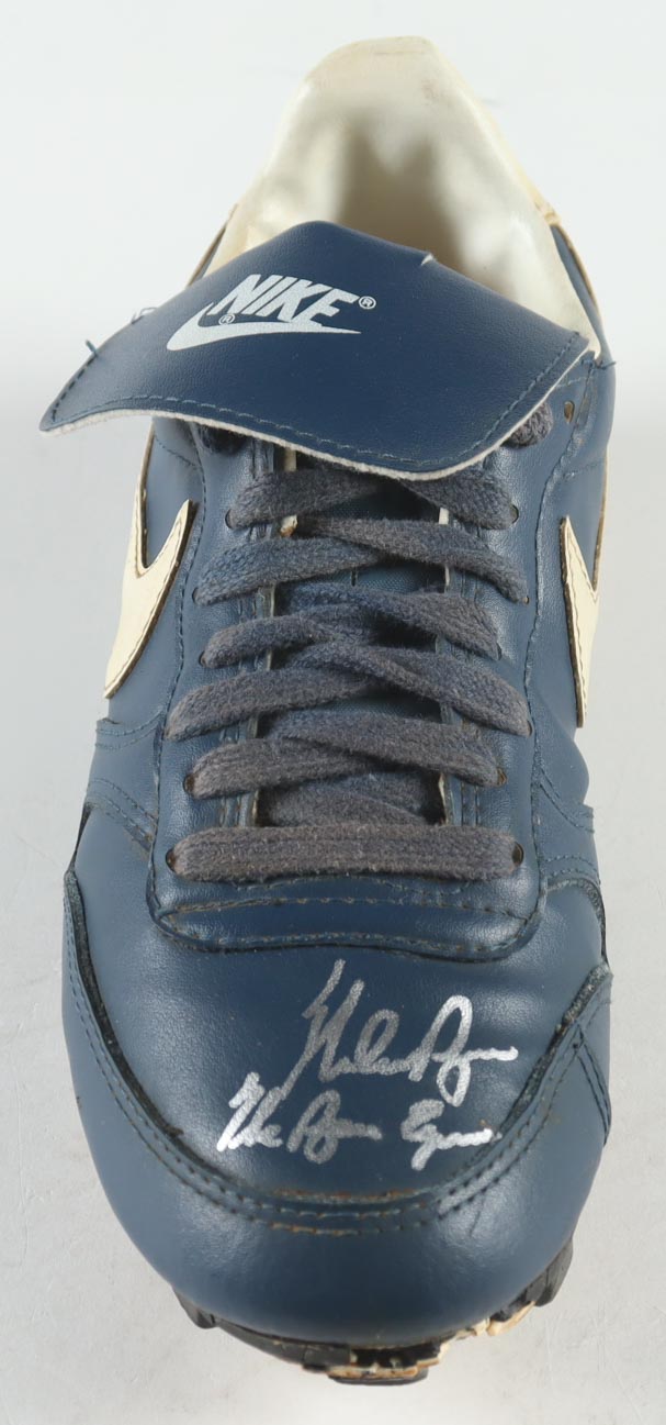 Nolan Ryan Signed Vintage Nike Baseball Cleat with Acrylic Display Case ...
