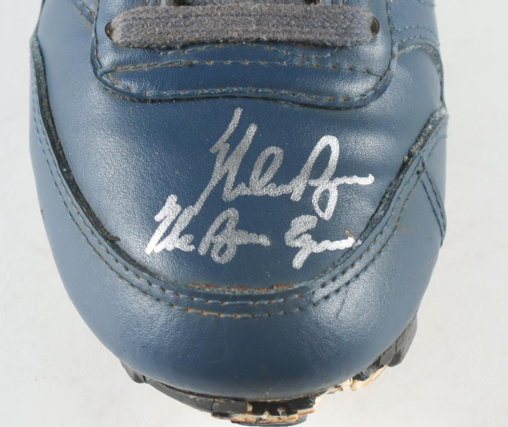 Nolan Ryan Signed Vintage Nike Baseball Cleat with Acrylic Display Case ...