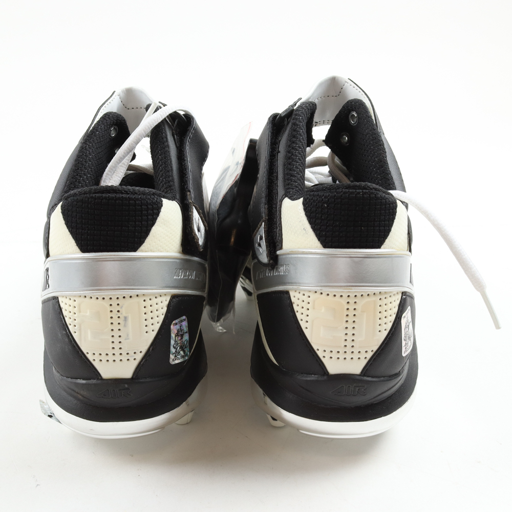 Tim Tebow Signed Personally Owned & Worn Pair Of Nike Football Cleats ...