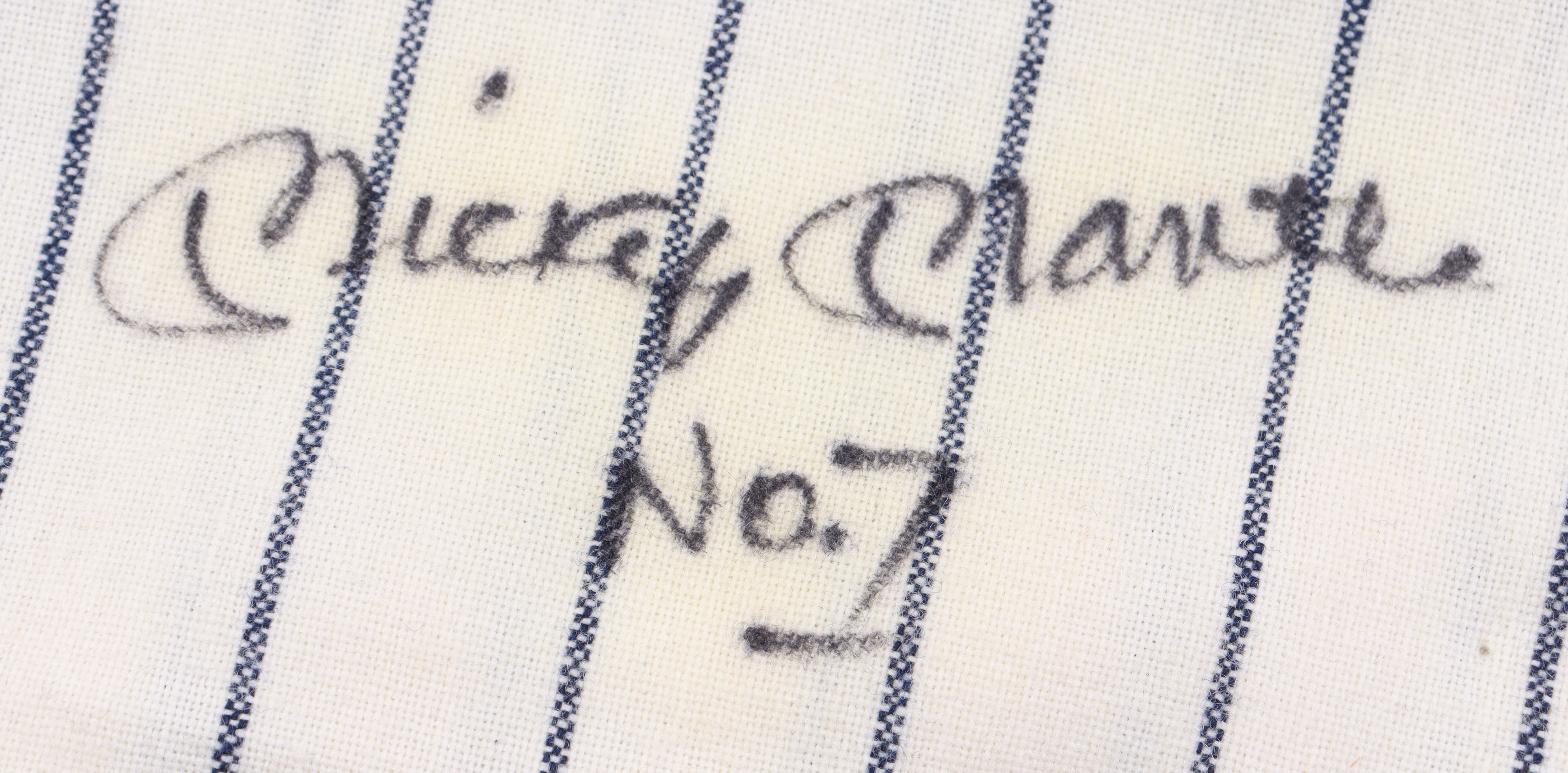 Mickey Mantle Signed LE Yankees Mitchell & Ness Flannel Jersey ...