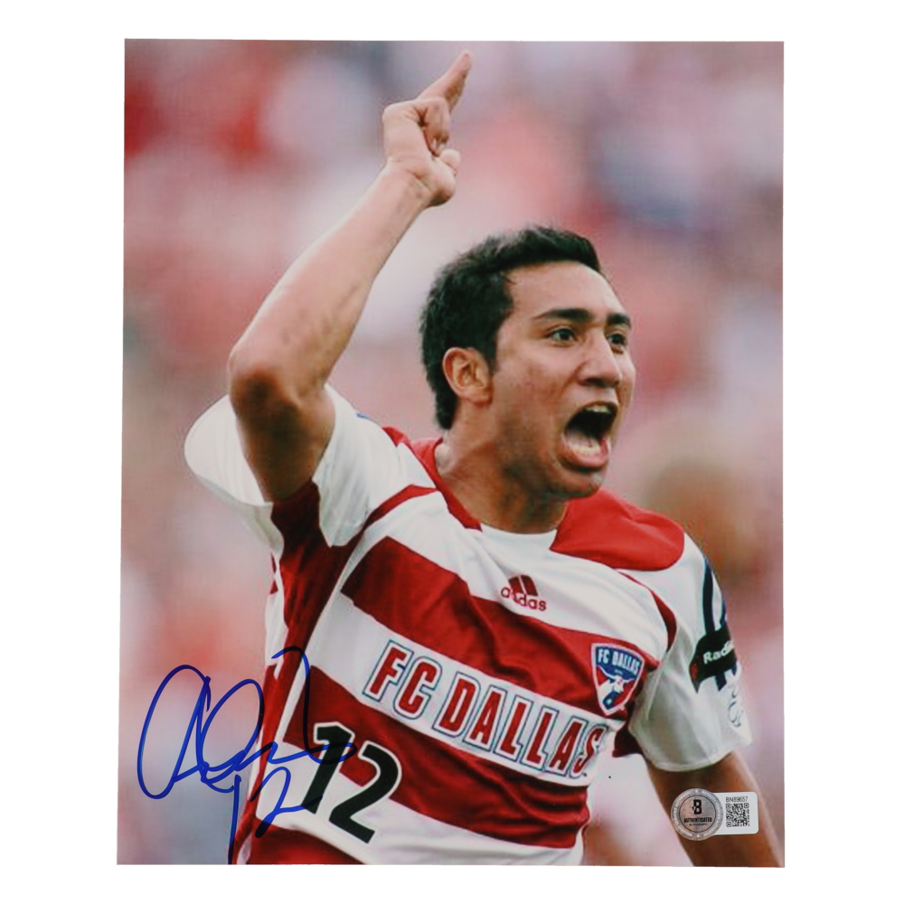 Arturo Alvarez Signed FC Dallas 8x10 Photo (Beckett) | Pristine Auction