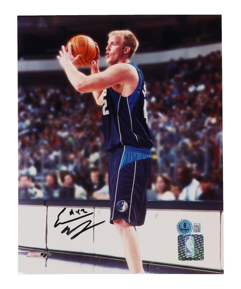 Evan Eschmeyer Signed Mavericks 8x10 Photo (Beckett) | Pristine Auction