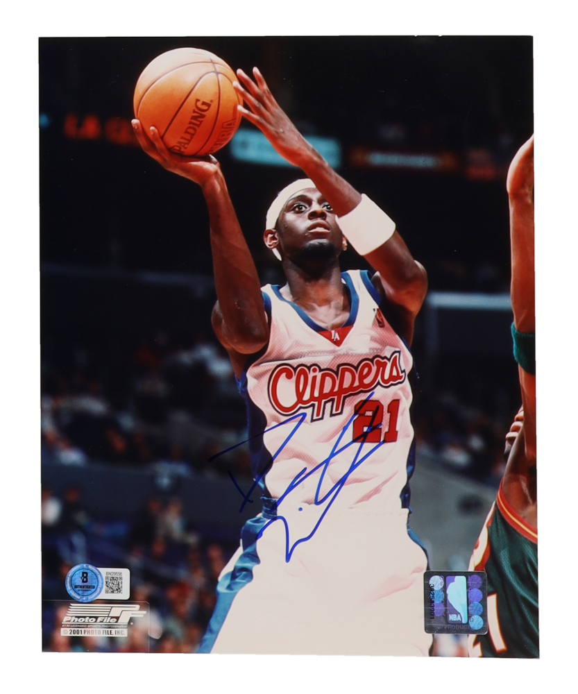 Darius Miles Signed Clippers 8x10 Photo (Beckett) | Pristine Auction