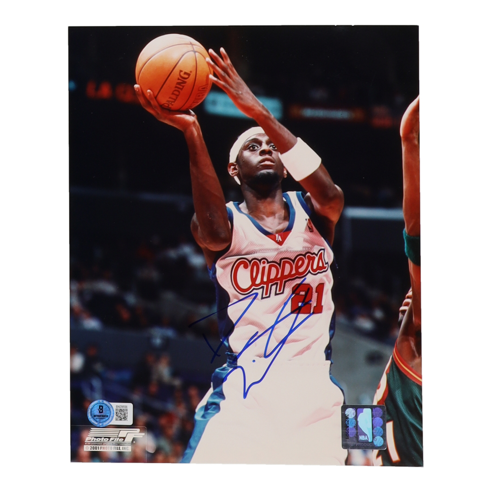 Darius Miles Signed Clippers 8x10 Photo (Beckett) | Pristine Auction