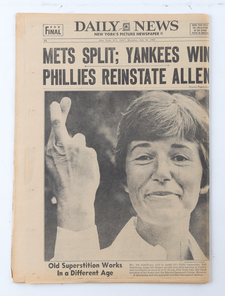 Vintage 1969 New York "Daily News" Full Newspaper | Pristine Auction