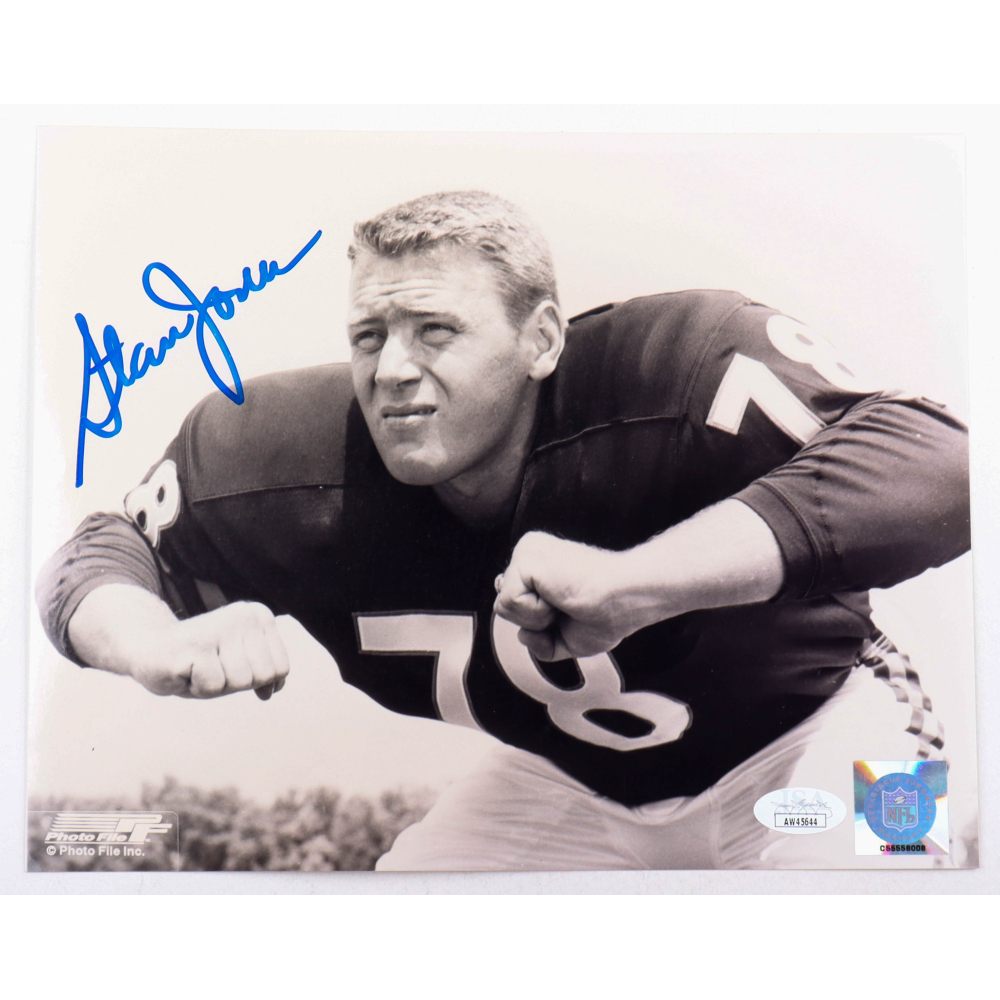 Stan Jones Signed Bears 8x10 Photo (JSA) | Pristine Auction