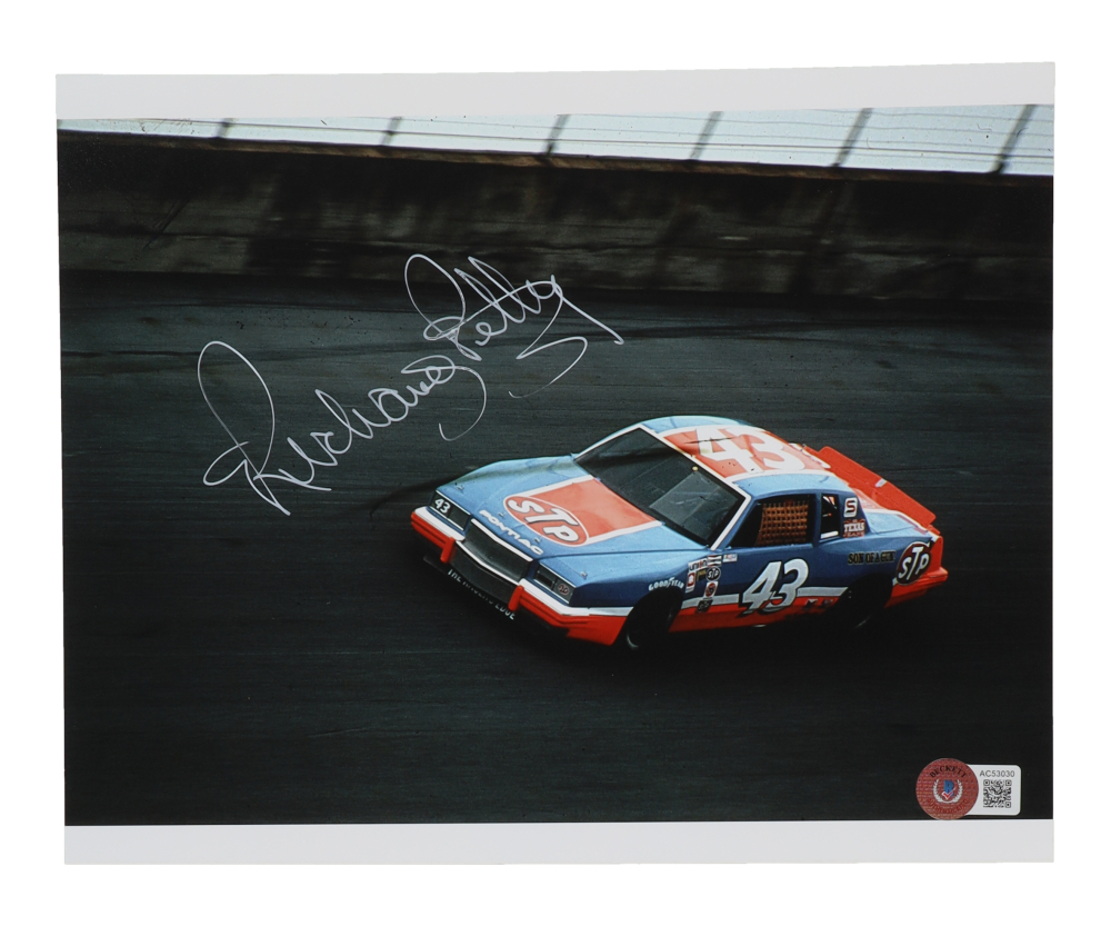 Richard Petty Signed 8x10 Photo (Beckett) | Pristine Auction
