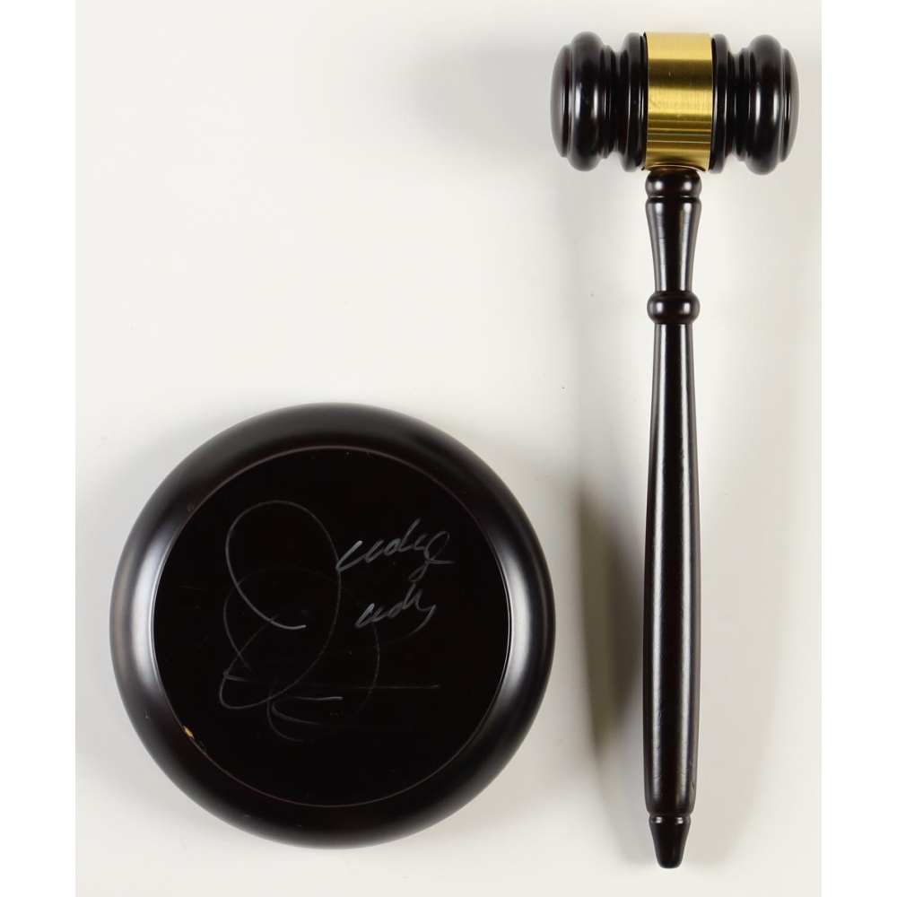 "Judge" Judy Sheindlin Signed Gavel Block with Gavel (JSA) | Pristine ...