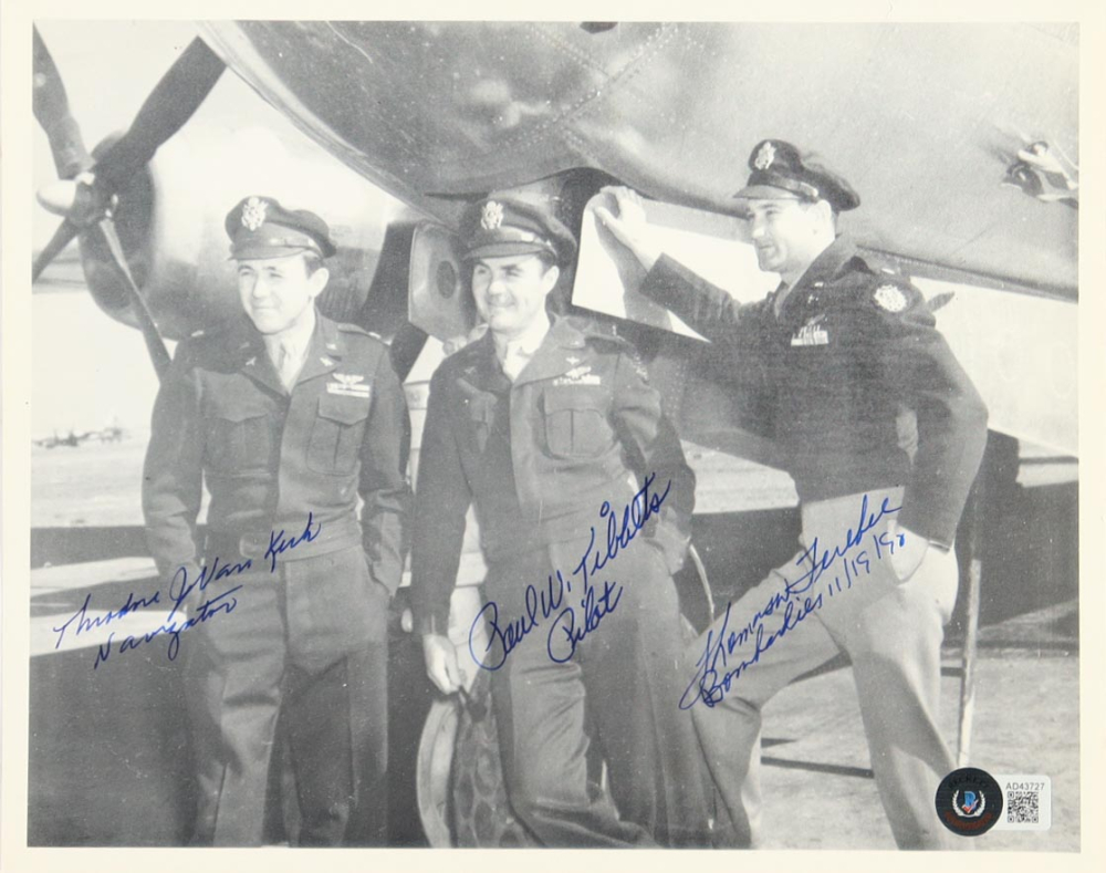 Enoly Gay Crew 8x10 Photo Signed by (3) with Paul Tibbets, Thomas ...