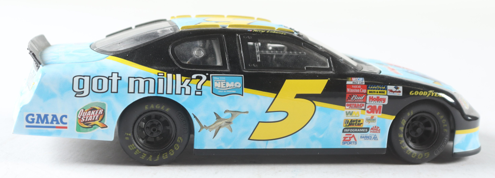 Terry Labonte #5 Kellogg's / Finding Nemo - 2005 Monte Carlo 1:24 Scale ...