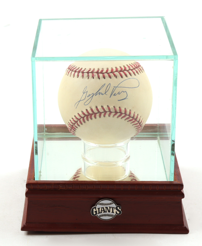 Gaylord Perry Signed ONL Baseball with Giants Display Case (Beckett ...
