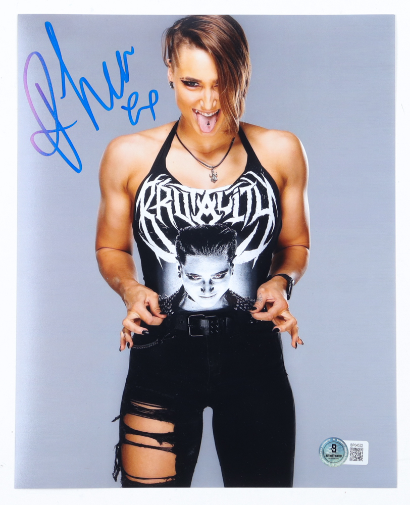 Rhea Ripley Signed WWE 8x10 Photo (Beckett) | Pristine Auction