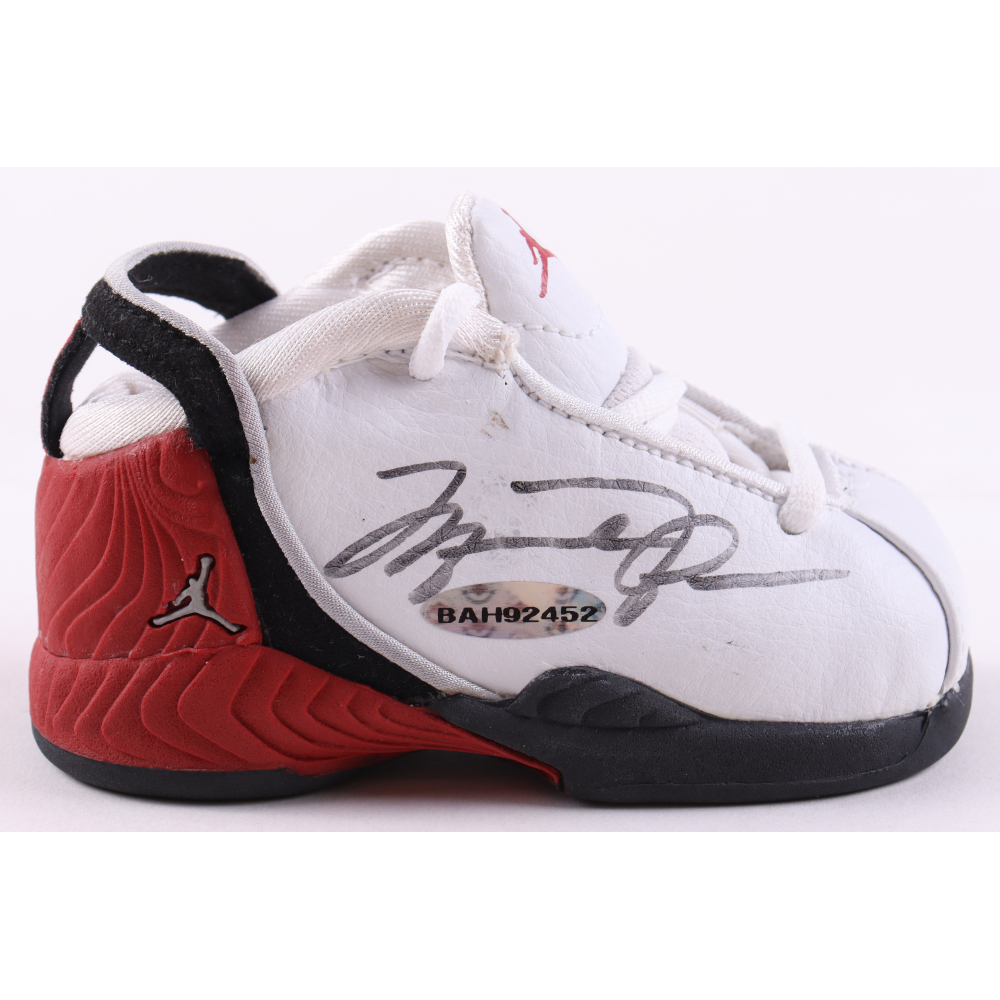 Michael Jordan Signed Air Jordan Toddler Basketball Shoe (UDA ...