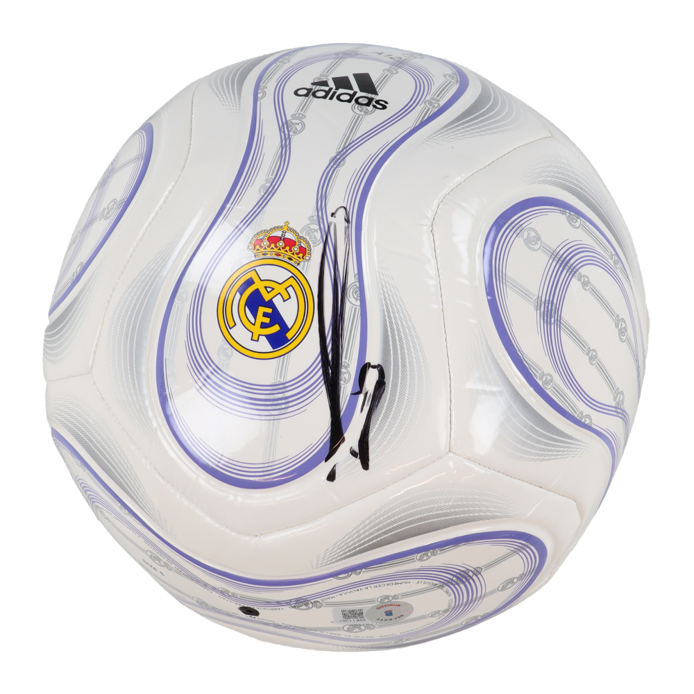Karim Benzema Signed Barcelona Logo Soccer Ball (Beckett) | Pristine ...