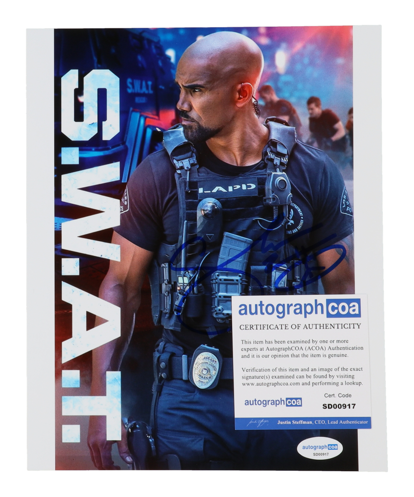 Shemar Moore Signed "S.W.A.T." 8x10 Photo (ACOA) | Pristine Auction