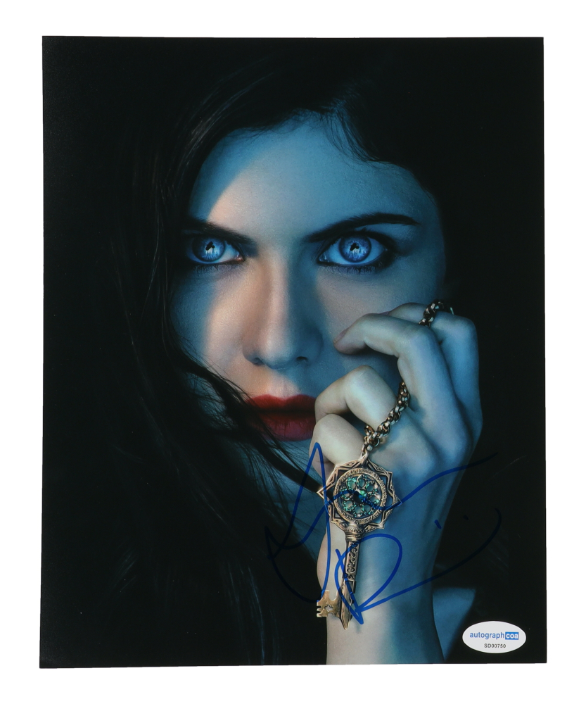 Alexandra Daddario Signed 8x10 Photo (AutographCOA) | Pristine Auction