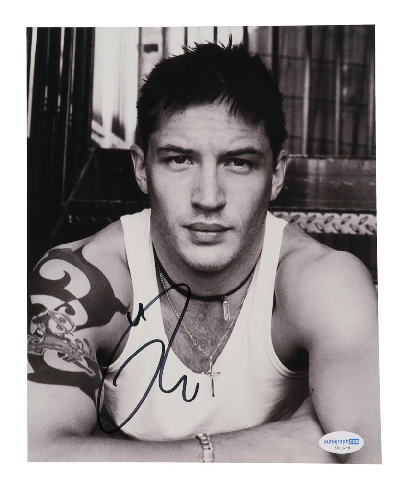 Tom Hardy Signed 8x10 Photo (AutographCOA) | Pristine Auction