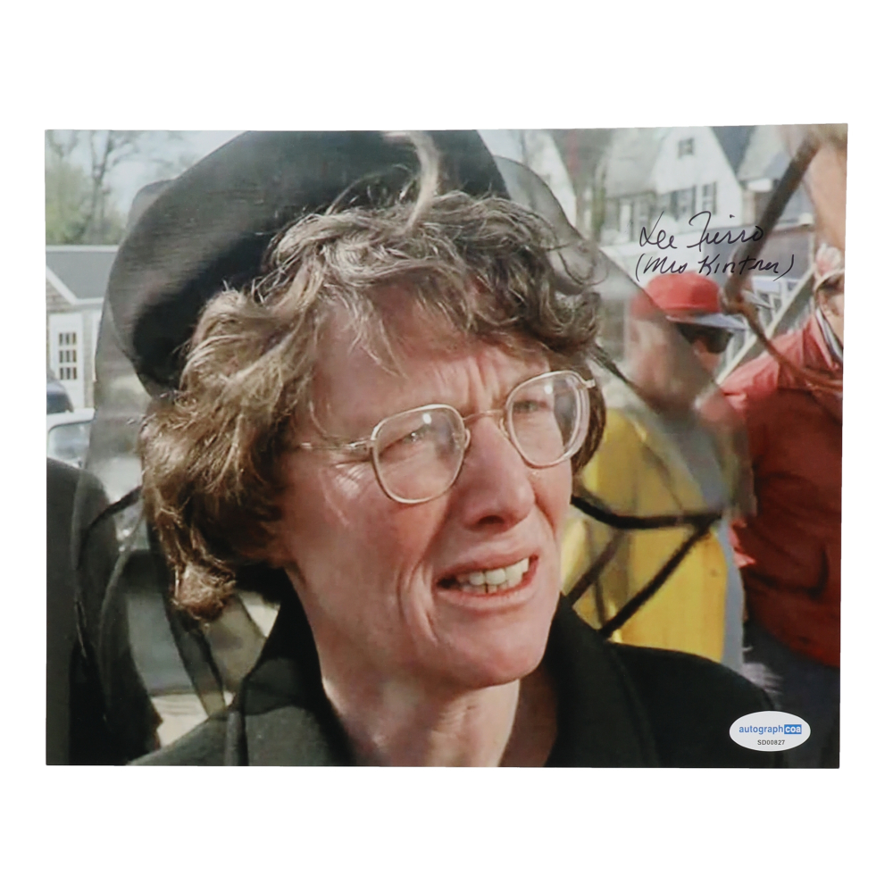 Lee Fierro Signed "Jaws" 8x10 Photo Inscribed "Mrs. Kintner ...