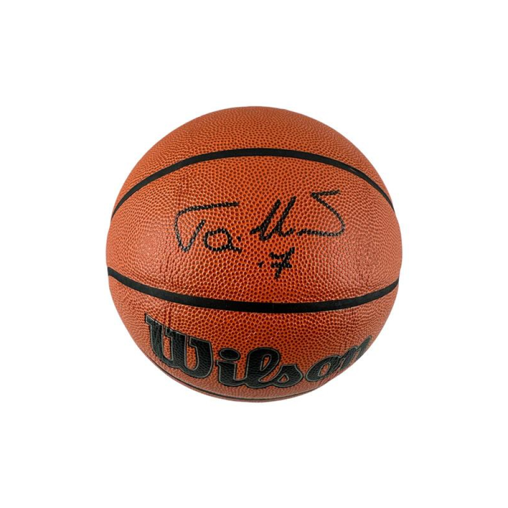 Toni Kukoc Signed NBA Basketball (Beckett) | Pristine Auction