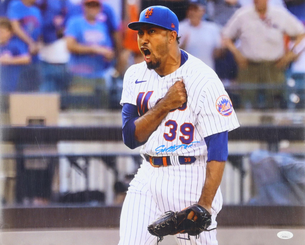 Edwin Diaz Signed Mets 16x20 Photo (JSA) | Pristine Auction