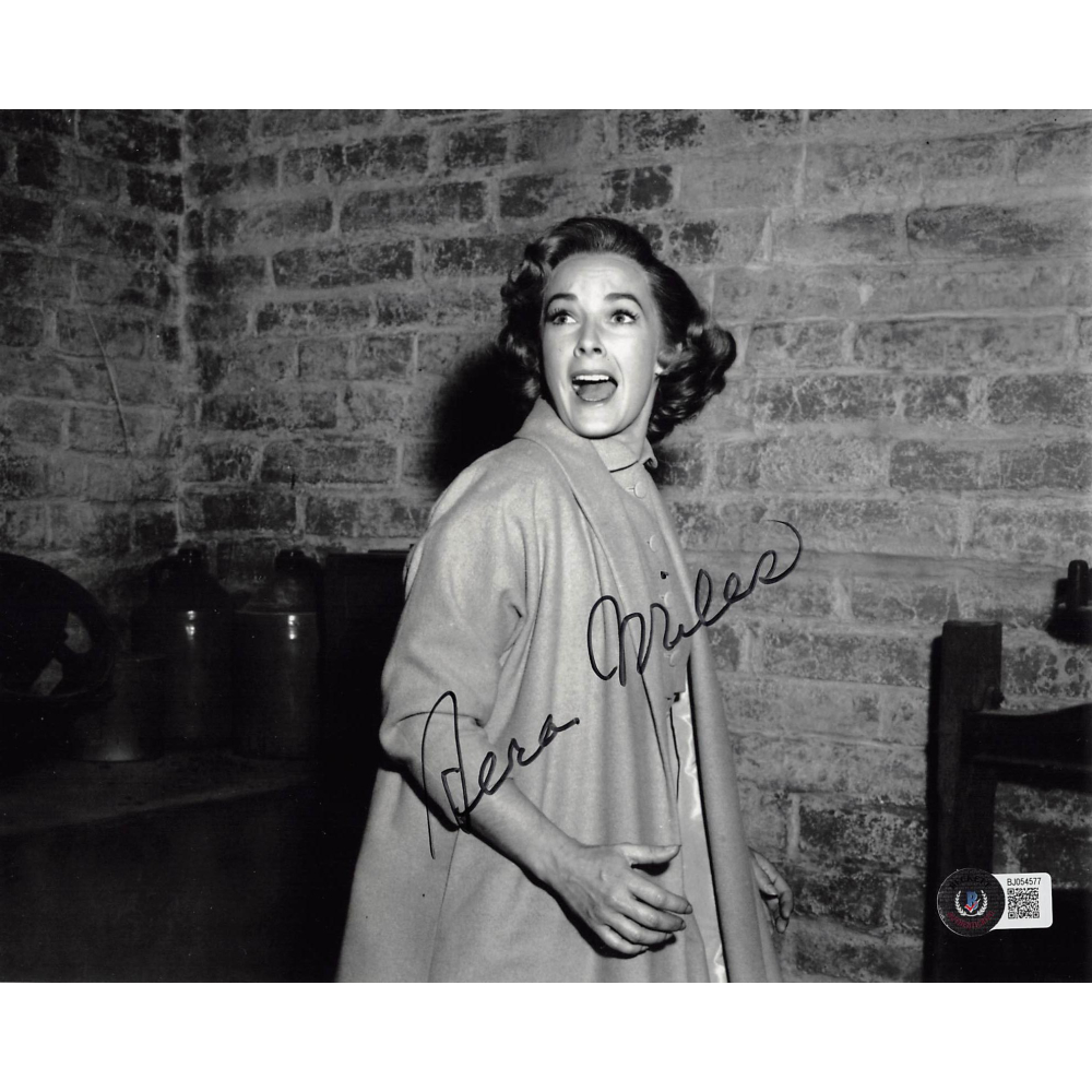 Vera Miles Signed "Psycho" 8x10 Photo (Beckett) | Pristine Auction