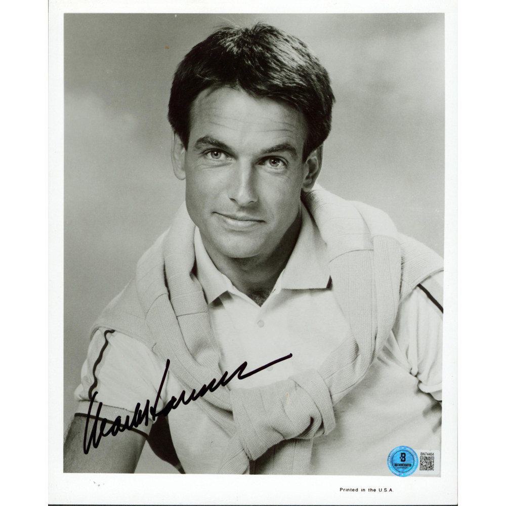 Mark Harmon Signed 8x10 Photo (Beckett) | Pristine Auction