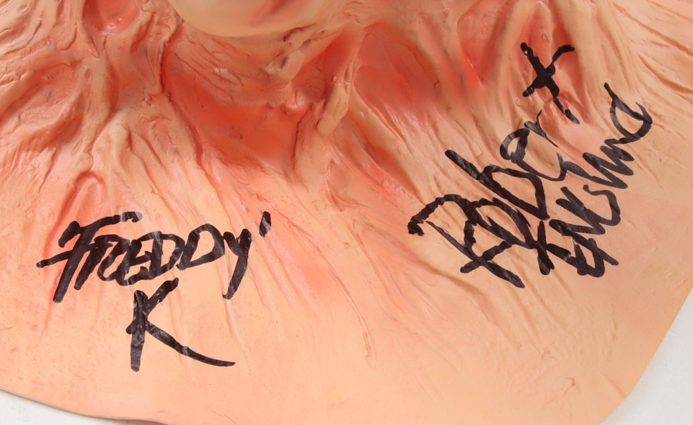 Robert Englund Signed "A Nightmare on Elm Street" Replica Mask ...