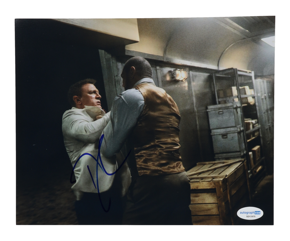 Daniel Craig Signed "James Bond" 8x10 Photo (ACOA) | Pristine Auction
