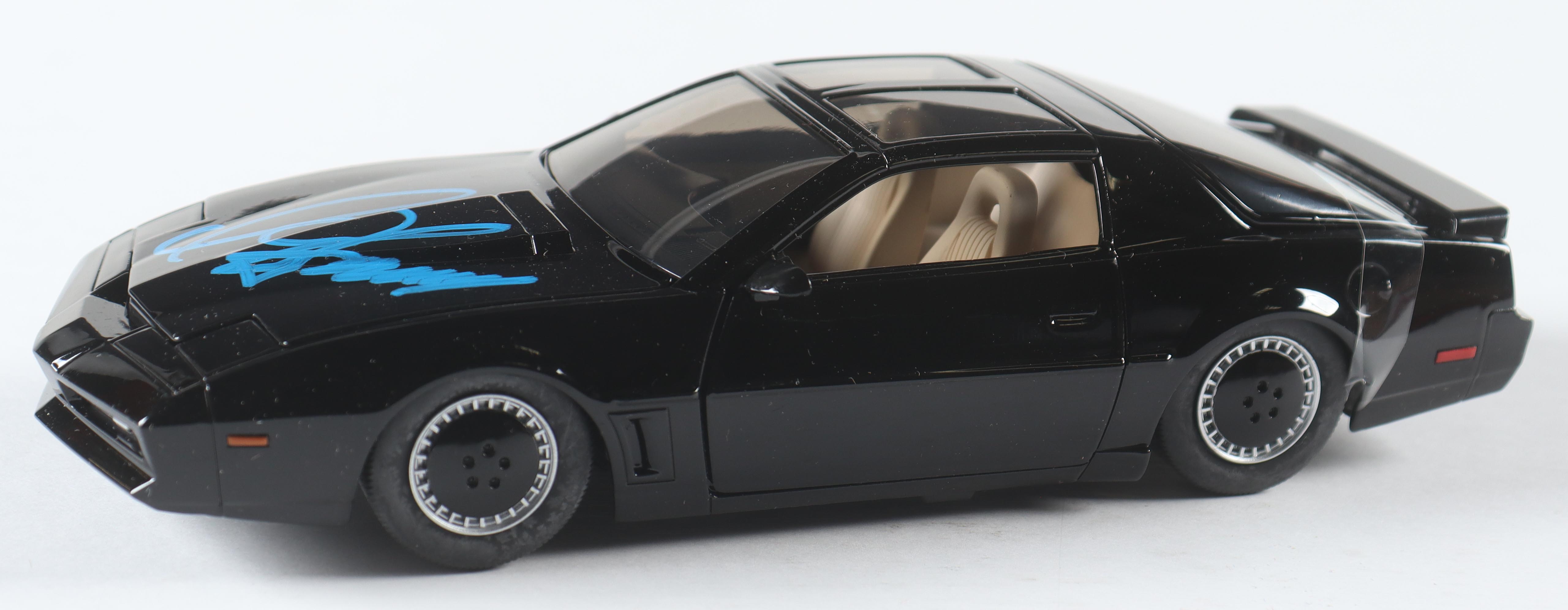 David Hasselhoff Signed "Knight Rider" 1:24 Diecast Car (Beckett ...